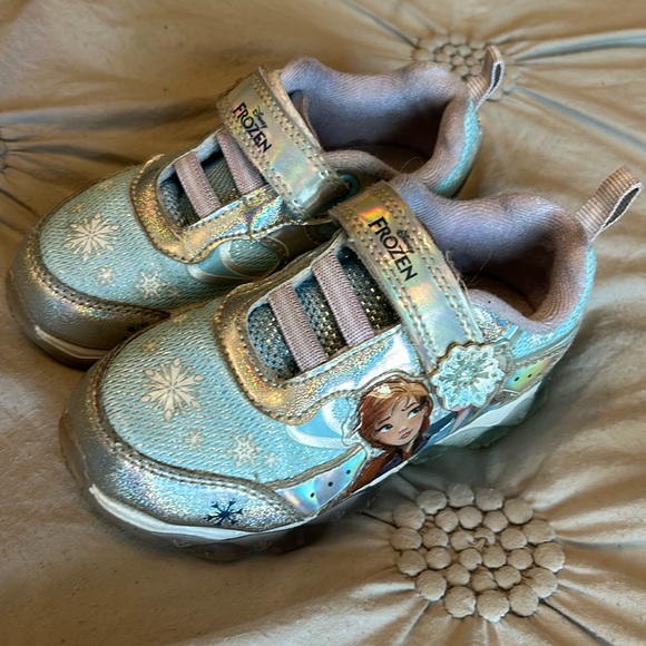 Disney | Shoes | Frozen Light Up Shoes | Poshmark